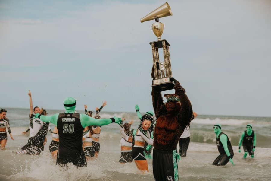 UVU’s spirit squads take home national championships - UVU REVIEW