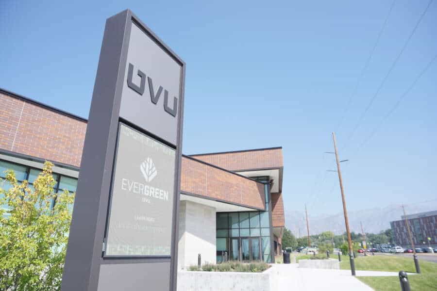 President Tuminez welcomes the new alumni center - UVU REVIEW